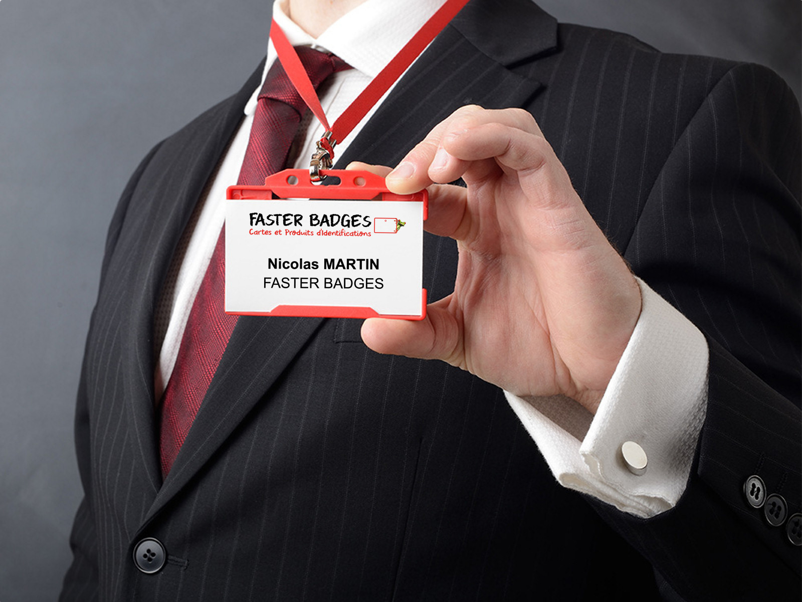 Fabricant de badges plastiques variées - Faster Badges